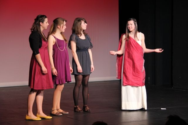 Julia Langer's Instagram, Twitter & Facebook on IDCrawl